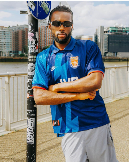 Arsenal 1994-1995 blue lightening bolt away jersey JVC sponsor logo ...